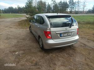 Pelēks Honda FR-V 2006 Tallina, ar dzinēja tilpumu 1.70 L un nobraukumu 206 tūkst. km par 1100 €, foto 4 vietnē AUTOMOTO.COM.LV