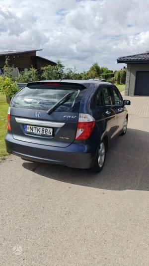 Grey Honda FR-V 2006 in Alytus, with an engine capacity of 2.20 L and mileage of 420 thousand km for 1699 €, photo 3 on AUTOMOTO.COM.LV