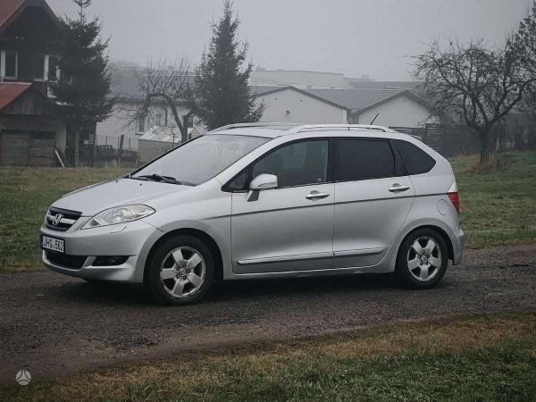 Grey Honda FR-V 2005 in Vilnius, with an engine capacity of 2.00 L and mileage of 218 thousand km for 1450 €, photo 9 on AUTOMOTO.COM.LV