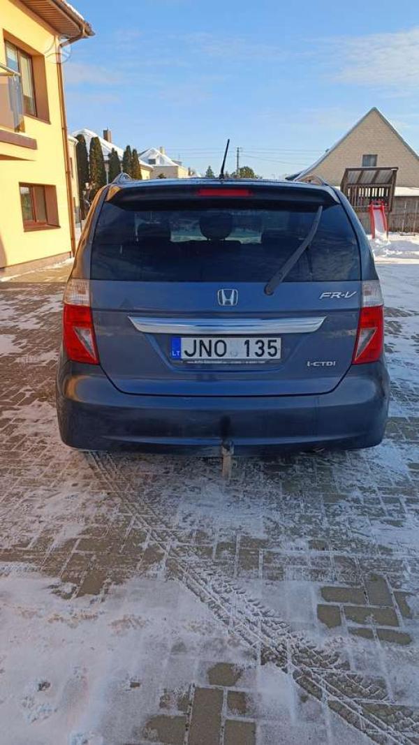 Pelēks Honda FR-V 2005 Kauņa, ar dzinēja tilpumu 2.20 L un nobraukumu 423 tūkst. km par 1190 €, foto 8 vietnē AUTOMOTO.COM.LV