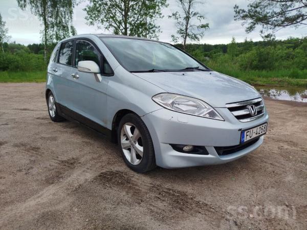 Grey Honda FR-V 2006 in Gulbene, with an engine capacity of 2.00 L and mileage of 281 thousand km for 1200 €, photo 1 on AUTOMOTO.COM.LV