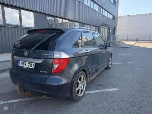 Pelēks Honda FR-V 2006 Kauņa, ar dzinēja tilpumu 2.20 L un nobraukumu 400 tūkst. km par 650 €, foto 3 vietnē AUTOMOTO.COM.LV