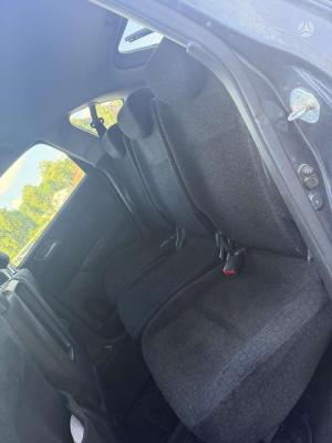 Pelēks Honda FR-V 2006 Kauņa, ar dzinēja tilpumu 2.20 L un nobraukumu 400 tūkst. km par 650 €, foto 11 vietnē AUTOMOTO.COM.LV