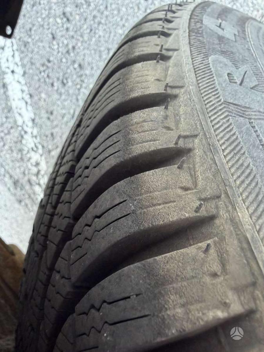 Pelēks Honda FR-V 2006 Kauņa, ar dzinēja tilpumu 2.20 L un nobraukumu 400 tūkst. km par 650 €, foto 15 vietnē AUTOMOTO.COM.LV