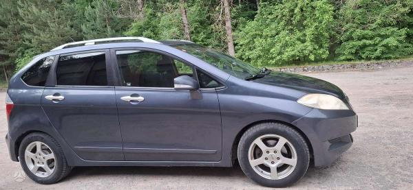 Pelēks Honda FR-V 2006 Kaišiadorys, ar dzinēja tilpumu 2.20 L un nobraukumu 464 tūkst. km par 1450 €, foto 3 vietnē AUTOMOTO.COM.LV