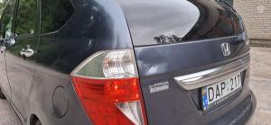 Pelēks Honda FR-V 2006 Kaišiadorys, ar dzinēja tilpumu 2.20 L un nobraukumu 464 tūkst. km par 1450 €, foto 8 vietnē AUTOMOTO.COM.LV