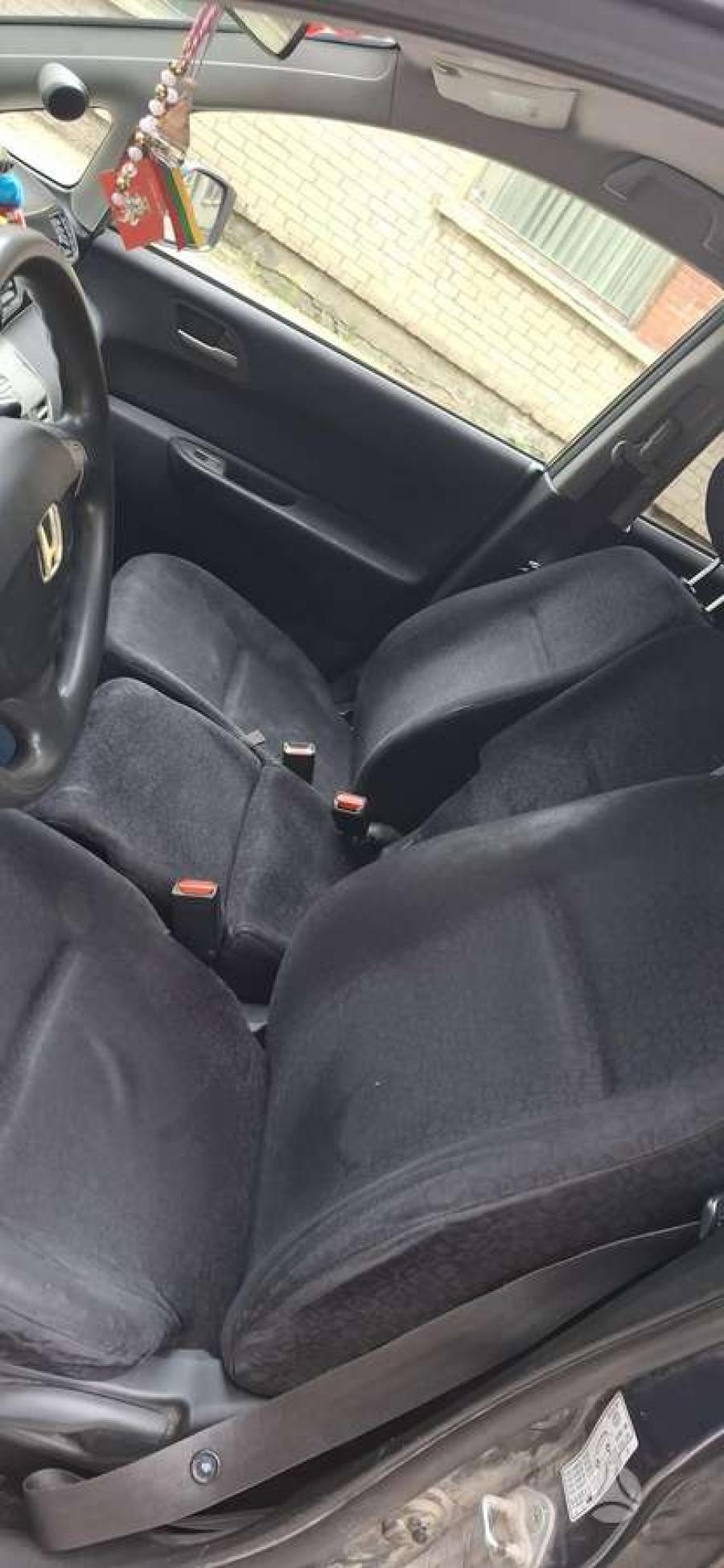 Pelēks Honda FR-V 2006 Kaišiadorys, ar dzinēja tilpumu 2.20 L un nobraukumu 464 tūkst. km par 1450 €, foto 14 vietnē AUTOMOTO.COM.LV