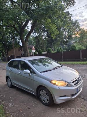 Pelēks Honda FR-V 2006 Rīga, ar dzinēja tilpumu 1.70 L un nobraukumu 220 tūkst. km par 499 €, foto 3 vietnē AUTOMOTO.COM.LV