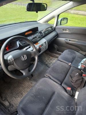 Pelēks Honda FR-V 2006 Rīga, ar dzinēja tilpumu 1.70 L un nobraukumu 220 tūkst. km par 499 €, foto 7 vietnē AUTOMOTO.COM.LV