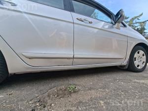 Pelēks Honda FR-V 2006 Rīga, ar dzinēja tilpumu 1.70 L un nobraukumu 230 tūkst. km par 499 €, foto 9 vietnē AUTOMOTO.COM.LV