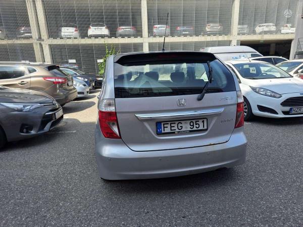 Pelēks Honda FR-V 2006 Viļņa, ar dzinēja tilpumu 2.20 L un nobraukumu 269 tūkst. km par 1550 €, foto 7 vietnē AUTOMOTO.COM.LV
