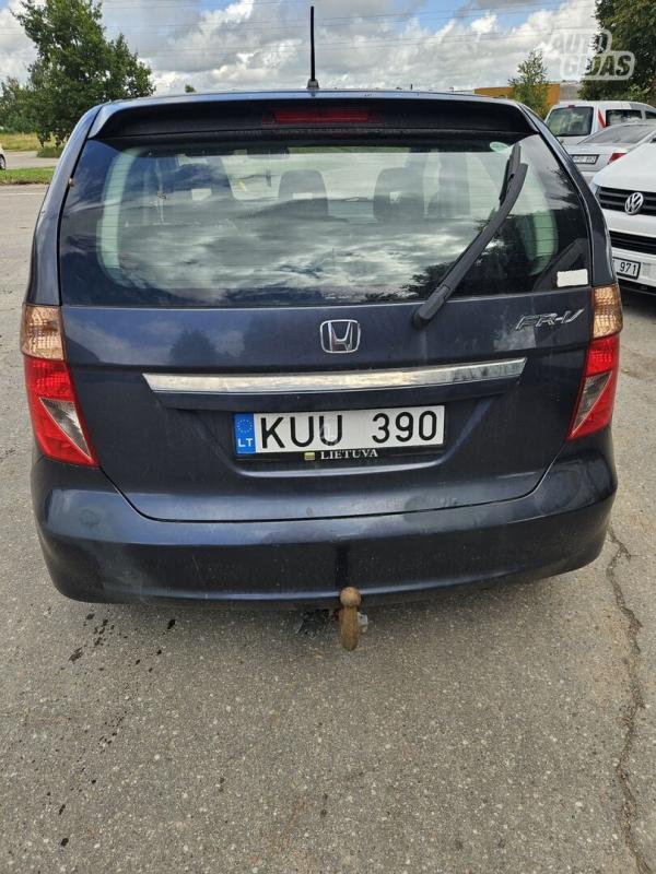 Grey Honda FR-V 2007 in Utena, with an engine capacity of 2.20 L and mileage of 352 thousand km for 777 €, photo 4 on AUTOMOTO.COM.LV