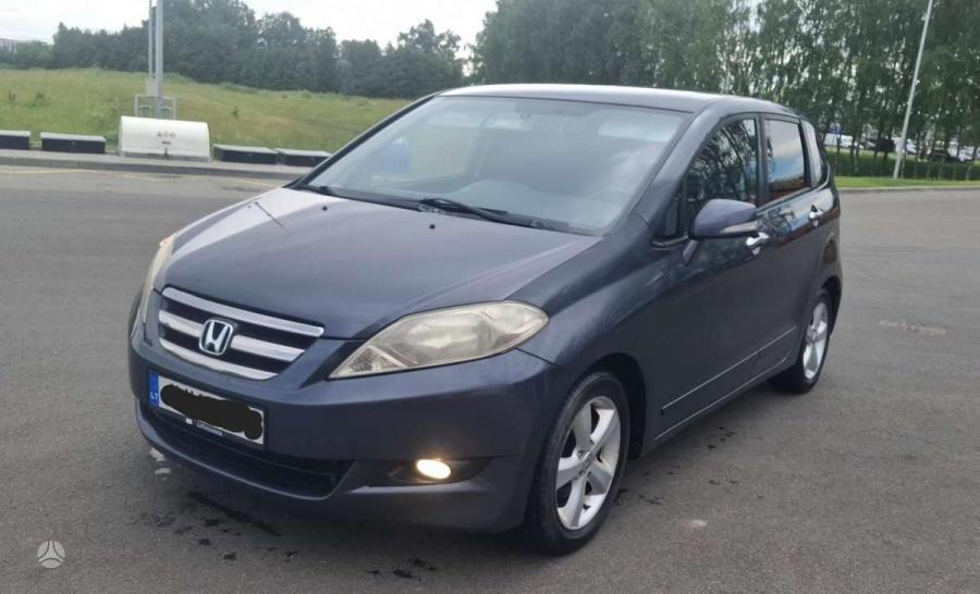 Grey Honda FR-V 2008 in Vilnius, with an engine capacity of 1.80 L and mileage of 238 thousand km for 2850 €, photo 1 on AUTOMOTO.COM.LV