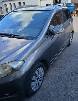 Pelēks Honda FR-V 2009 Kauņa, ar dzinēja tilpumu 2.20 L un nobraukumu 263 tūkst. km par 1300 €, foto 3 vietnē AUTOMOTO.COM.LV