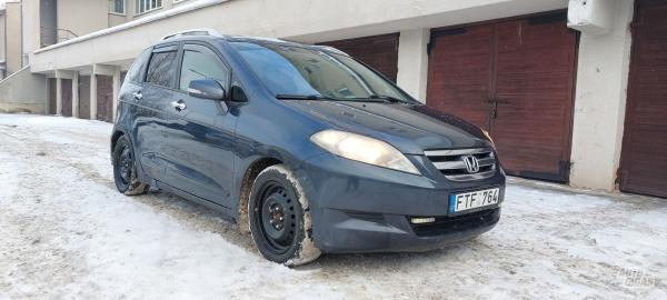 Grey Honda FR-V 2005 in Vilnius, with an engine capacity of 2.20 L and mileage of 330 thousand km for 590 €, photo 2 on AUTOMOTO.COM.LV