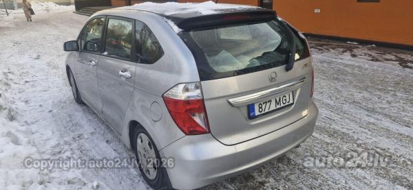 Pelēks Honda FR-V 2006 Tallina, ar dzinēja tilpumu 1.70 L un nobraukumu 207 tūkst. km par 1000 €, foto 2 vietnē AUTOMOTO.COM.LV