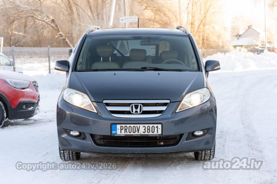 Grey Honda FR-V 2006 in Tallinn, with an engine capacity of 2.20 L and mileage of 217 thousand km for 3500 €, photo 2 on AUTOMOTO.COM.LV