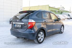 Pelēks Honda FR-V 2006 Tallina, ar dzinēja tilpumu 2.20 L un nobraukumu 217 tūkst. km par 3500 €, foto 5 vietnē AUTOMOTO.COM.LV
