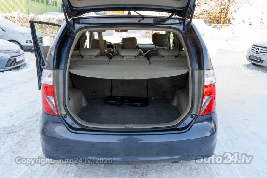 Pelēks Honda FR-V 2006 Tallina, ar dzinēja tilpumu 2.20 L un nobraukumu 217 tūkst. km par 3500 €, foto 11 vietnē AUTOMOTO.COM.LV