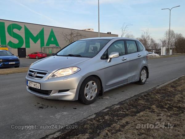 Grey Honda FR-V 2006 in Tallinn, with an engine capacity of 1.70 L and mileage of 208 thousand km for 1999 €, photo 2 on AUTOMOTO.COM.LV