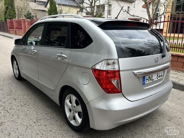 Grey Honda FR-V 2006 in Vilnius, with an engine capacity of 2.20 L and mileage of 295 thousand km for 2200 €, photo 3 on AUTOMOTO.COM.LV