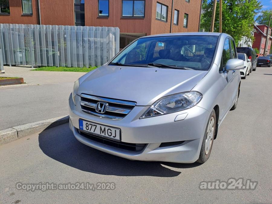 Grey Honda FR-V 2006 in Tallinn, with an engine capacity of 1.70 L and mileage of 209 thousand km for 1500 €, photo 3 on AUTOMOTO.COM.LV