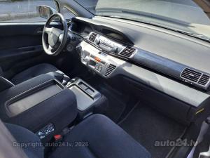 Grey Honda FR-V 2006 in Tallinn, with an engine capacity of 1.70 L and mileage of 209 thousand km for 1500 €, photo 9 on AUTOMOTO.COM.LV