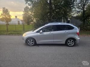 Pelēks Honda FR-V 2006 Jonava, ar dzinēja tilpumu 2.20 L un nobraukumu 350 tūkst. km par 1650 €, foto 9 vietnē AUTOMOTO.COM.LV