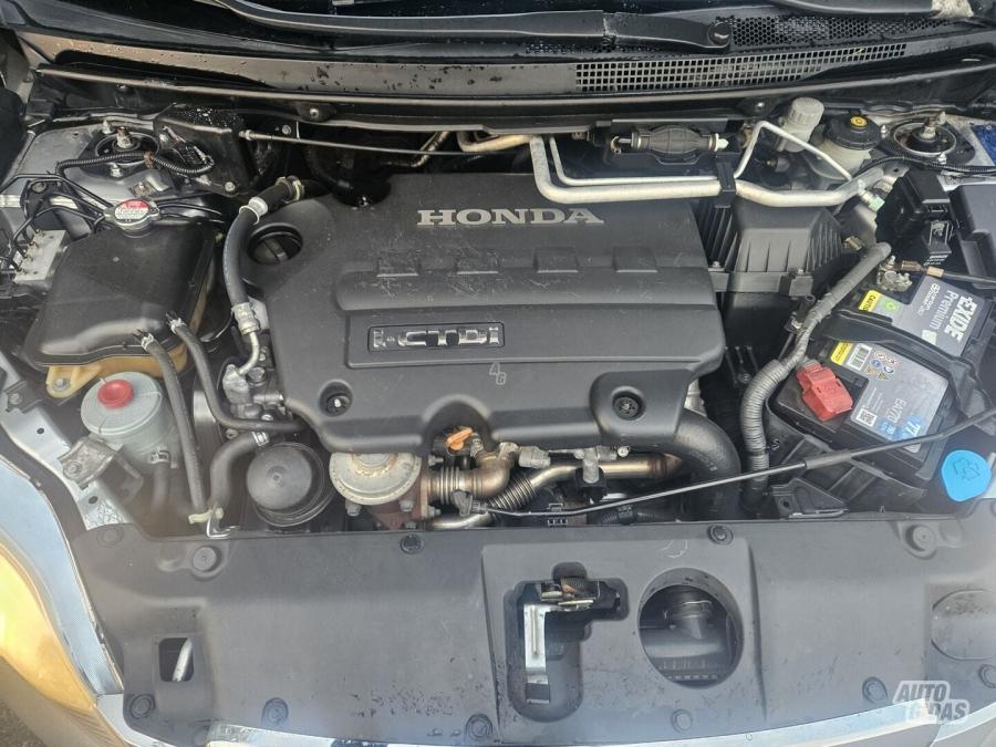 Pelēks Honda FR-V 2006 Jonava, ar dzinēja tilpumu 2.20 L un nobraukumu 350 tūkst. km par 1650 €, foto 11 vietnē AUTOMOTO.COM.LV