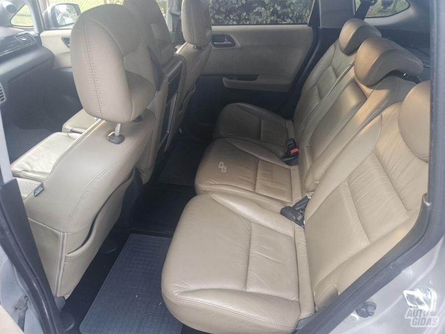Pelēks Honda FR-V 2006 Jonava, ar dzinēja tilpumu 2.20 L un nobraukumu 350 tūkst. km par 1650 €, foto 12 vietnē AUTOMOTO.COM.LV