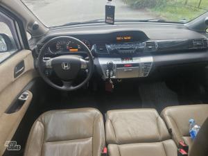 Pelēks Honda FR-V 2006 Jonava, ar dzinēja tilpumu 2.20 L un nobraukumu 350 tūkst. km par 1650 €, foto 14 vietnē AUTOMOTO.COM.LV