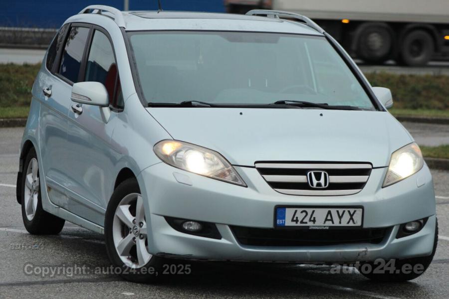 Grey Honda FR-V 2007 in Tartu, with an engine capacity of 1.80 L and mileage of 290 thousand km for 1499 €, photo 1 on AUTOMOTO.COM.LV