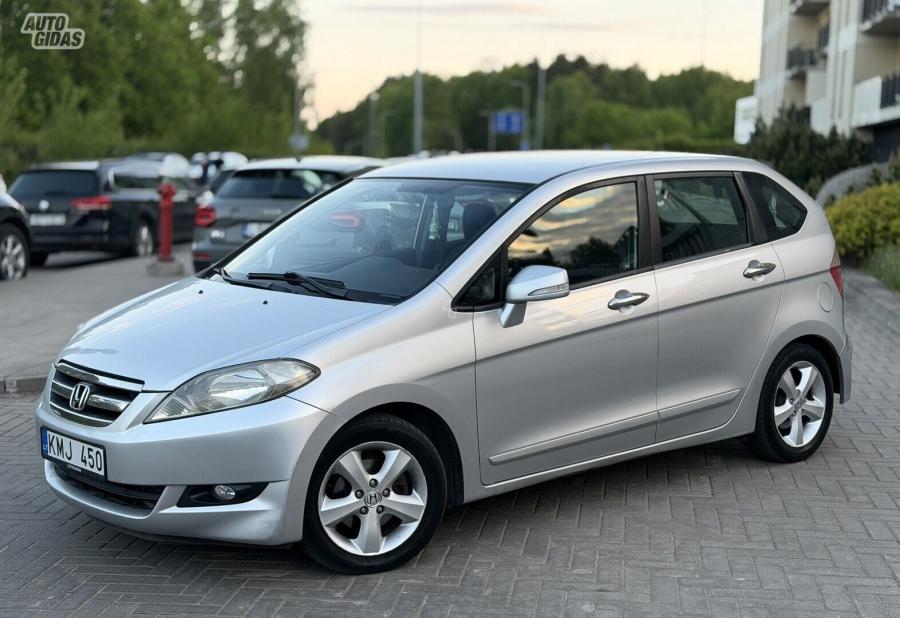 Pelēks Honda FR-V 2007 Viļņa, ar dzinēja tilpumu 2.20 L un nobraukumu 222 tūkst. km par 1350 €, foto 3 vietnē AUTOMOTO.COM.LV