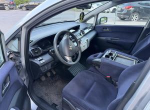 Pelēks Honda FR-V 2007 Viļņa, ar dzinēja tilpumu 2.20 L un nobraukumu 222 tūkst. km par 1350 €, foto 8 vietnē AUTOMOTO.COM.LV