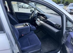 Pelēks Honda FR-V 2007 Viļņa, ar dzinēja tilpumu 2.20 L un nobraukumu 222 tūkst. km par 1350 €, foto 11 vietnē AUTOMOTO.COM.LV