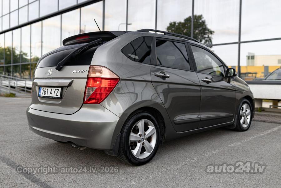 Grey Honda FR-V 2007 in Tallinn, with an engine capacity of 1.80 L and mileage of 180 thousand km for 3399 €, photo 5 on AUTOMOTO.COM.LV