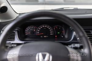 Grey Honda FR-V 2007 in Tallinn, with an engine capacity of 1.80 L and mileage of 180 thousand km for 3399 €, photo 18 on AUTOMOTO.COM.LV
