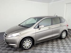 Pelēks Honda FR-V 2007 Tallina, ar dzinēja tilpumu 1.80 L un nobraukumu 145 tūkst. km par 1499 €, foto 3 vietnē AUTOMOTO.COM.LV