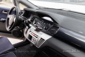 Grey Honda FR-V 2007 in Tallinn, with an engine capacity of 1.80 L and mileage of 145 thousand km for 3999 €, photo 9 on AUTOMOTO.COM.LV