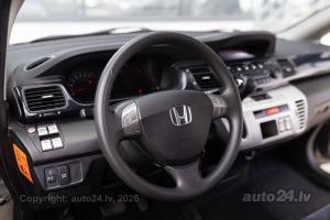 Grey Honda FR-V 2007 in Tallinn, with an engine capacity of 1.80 L and mileage of 145 thousand km for 3999 €, photo 13 on AUTOMOTO.COM.LV