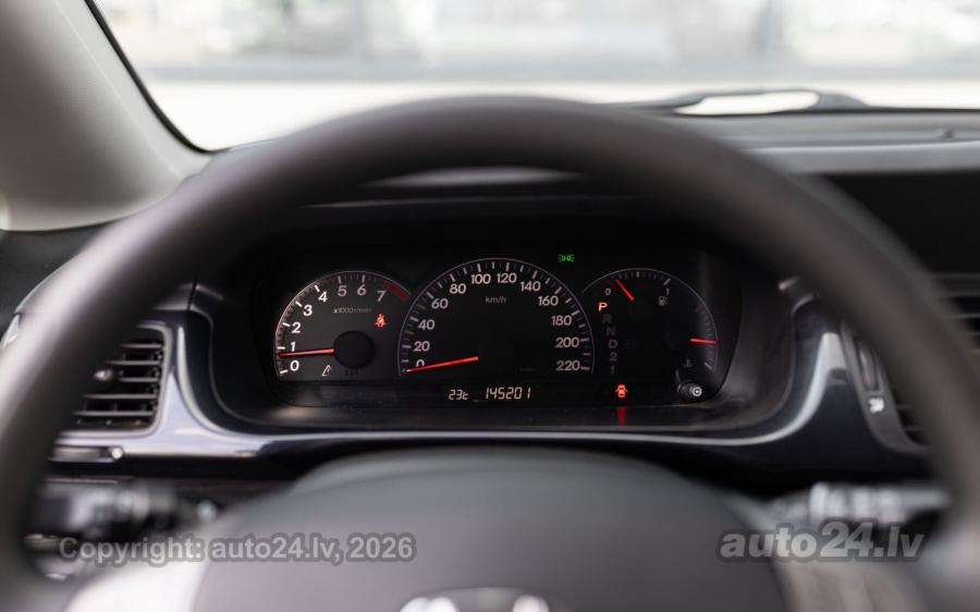 Grey Honda FR-V 2007 in Tallinn, with an engine capacity of 1.80 L and mileage of 145 thousand km for 3999 €, photo 15 on AUTOMOTO.COM.LV