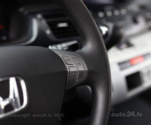 Grey Honda FR-V 2007 in Tallinn, with an engine capacity of 1.80 L and mileage of 145 thousand km for 3999 €, photo 17 on AUTOMOTO.COM.LV