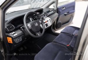 Grey Honda FR-V 2007 in Tallinn, with an engine capacity of 1.80 L and mileage of 145 thousand km for 3999 €, photo 22 on AUTOMOTO.COM.LV