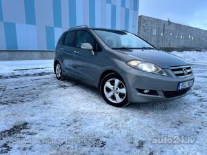 Grey Honda FR-V 2008 in Tallinn, with an engine capacity of 1.80 L and mileage of 245 thousand km for 1199 €, photo 2 on AUTOMOTO.COM.LV