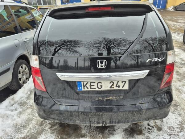 Honda FR-V 2006 in Vilnius, with an engine capacity of 2.20 L and mileage of 400 thousand km for 399 €, photo 4 on AUTOMOTO.COM.LV