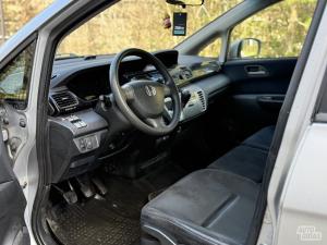 Honda FR-V 2007 Viļņa, ar dzinēja tilpumu 2.20 L un nobraukumu 223 tūkst. km par 1600 €, foto 7 vietnē AUTOMOTO.COM.LV
