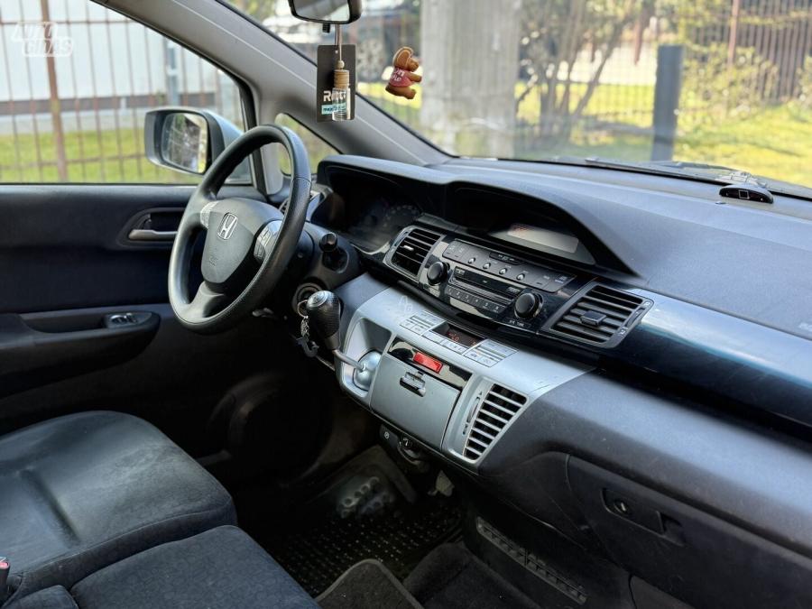 Honda FR-V 2007 Viļņa, ar dzinēja tilpumu 2.20 L un nobraukumu 223 tūkst. km par 1600 €, foto 10 vietnē AUTOMOTO.COM.LV
