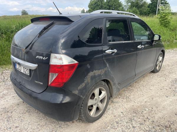 Honda FR-V 2005 in Vilnius, with an engine capacity of 2.20 L and mileage of 39 thousand km for 650 €, photo 2 on AUTOMOTO.COM.LV