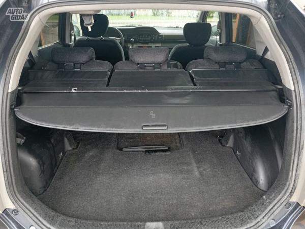 Honda FR-V 2006 in Telschi, with an engine capacity of 2.20 L and mileage of 250 thousand km for 500 €, photo 10 on AUTOMOTO.COM.LV
