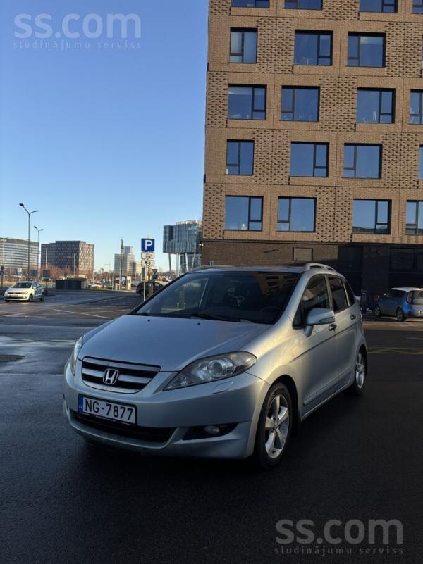 Honda FR-V 2007 in Riga, with an engine capacity of 1.80 L and mileage of 233 thousand km for 1900 €, photo 1 on AUTOMOTO.COM.LV